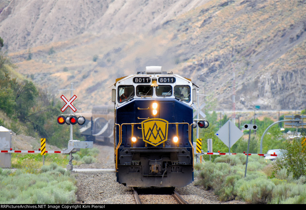 RMRX 8011 "Rocky Mountaineer"